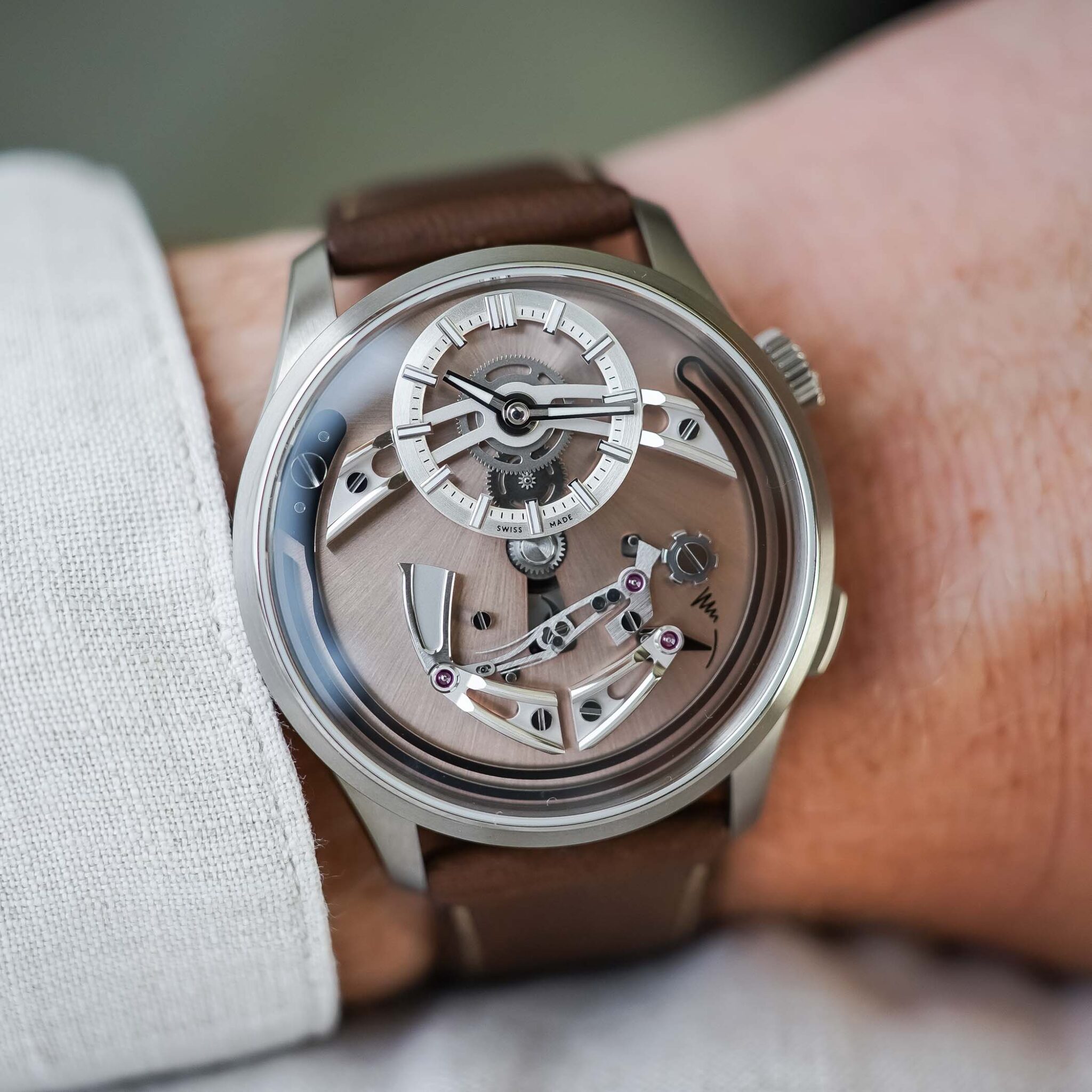 Video Review: The Crazy-Accessible and Appealing Christopher Ward Bel ...