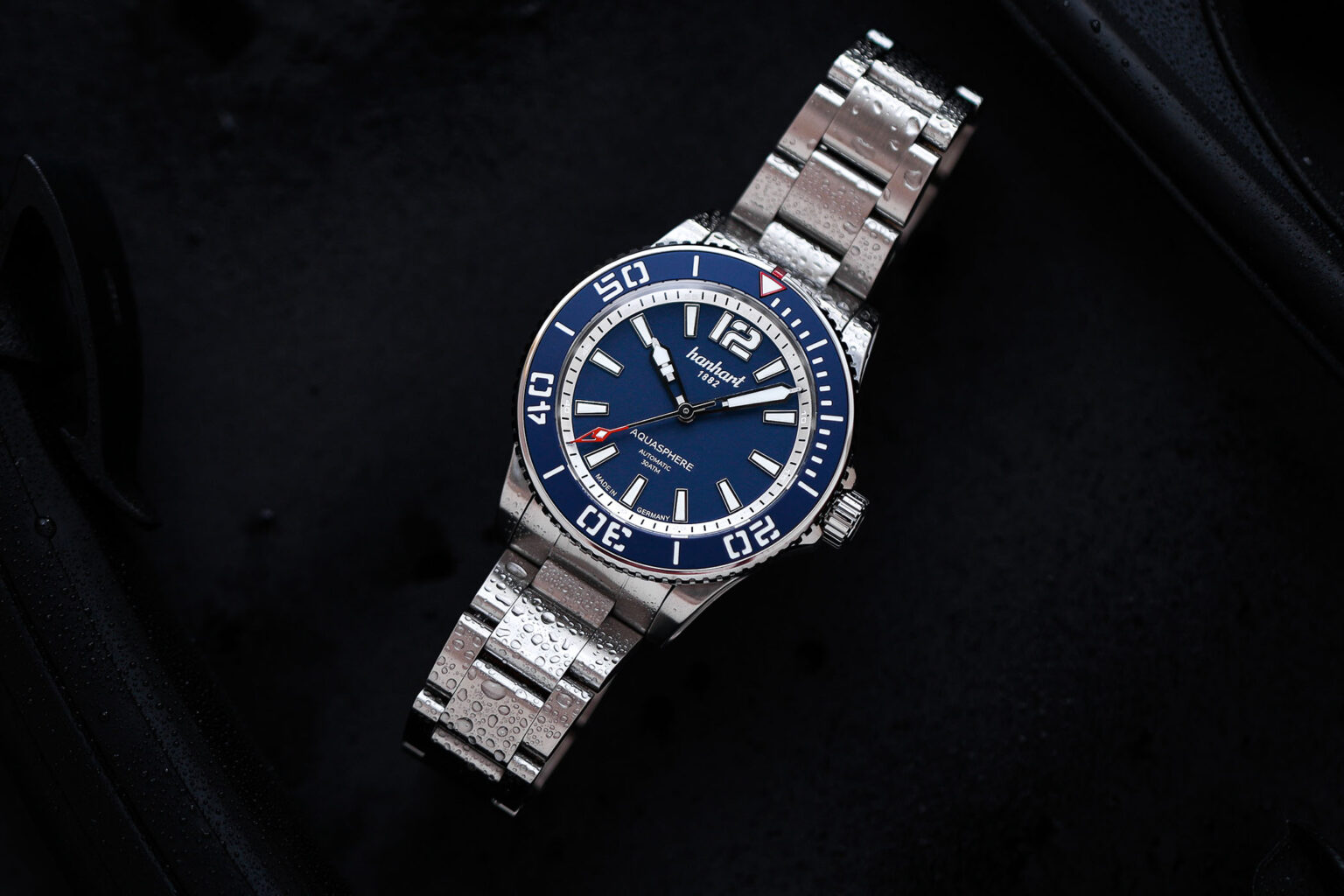 Introducing: Hanhart's First Proper Dive Watch, the Aquasphere FreeFall ...