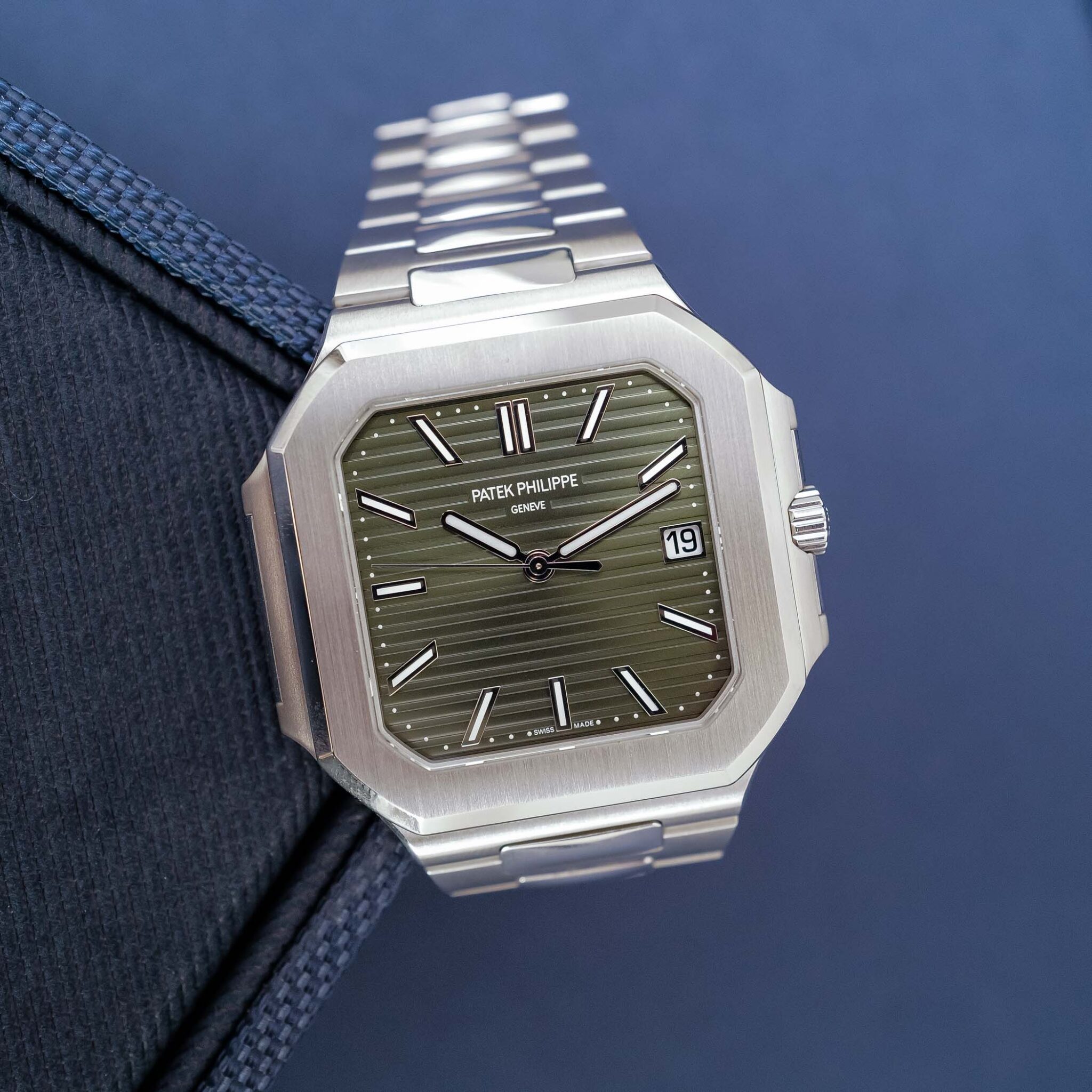 In-Depth: The Steel Patek Philippe Cubitus Steel 5821A on the Wrist