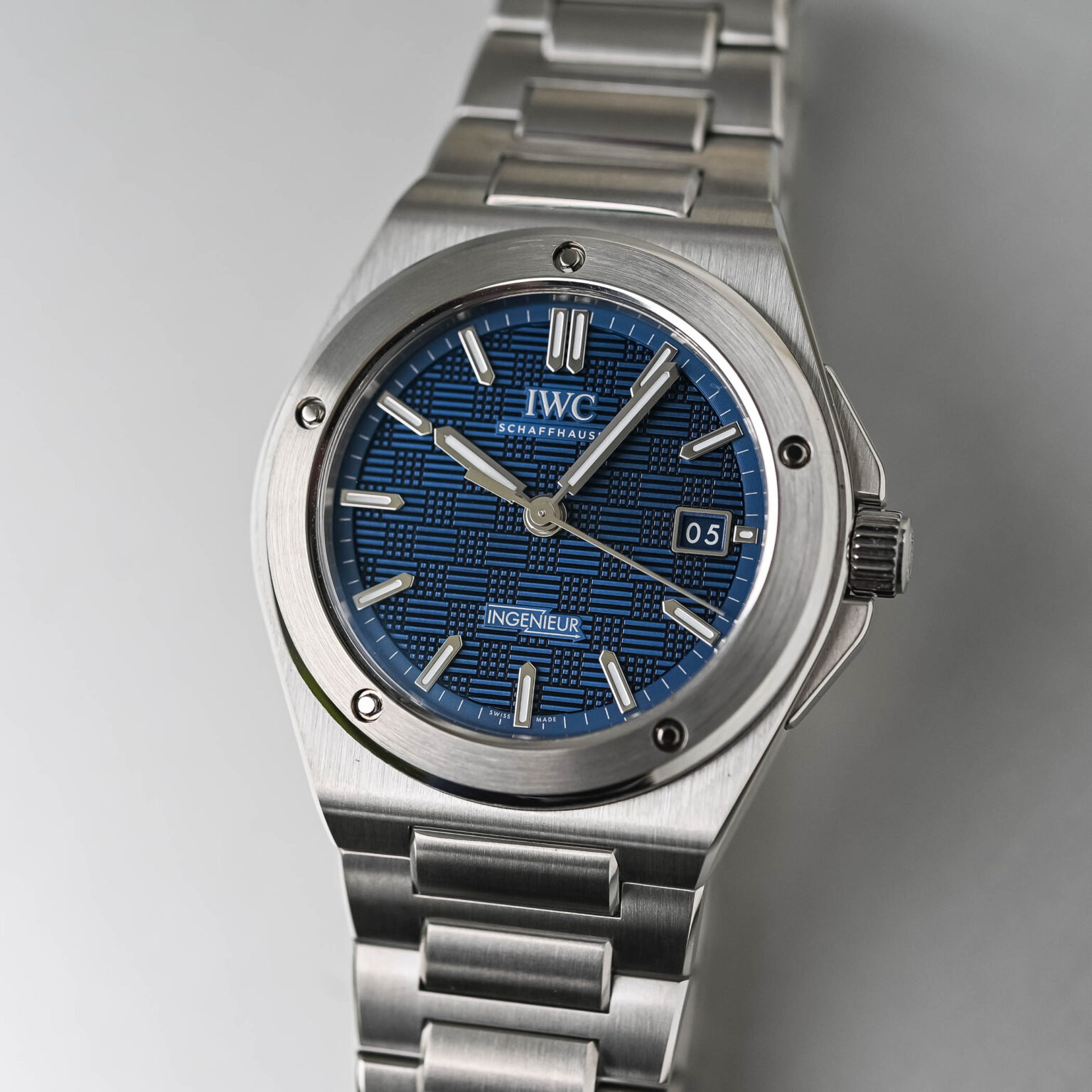 First Look: The IWC Ingenieur Automatic 40 Gets a Classic Blue dial