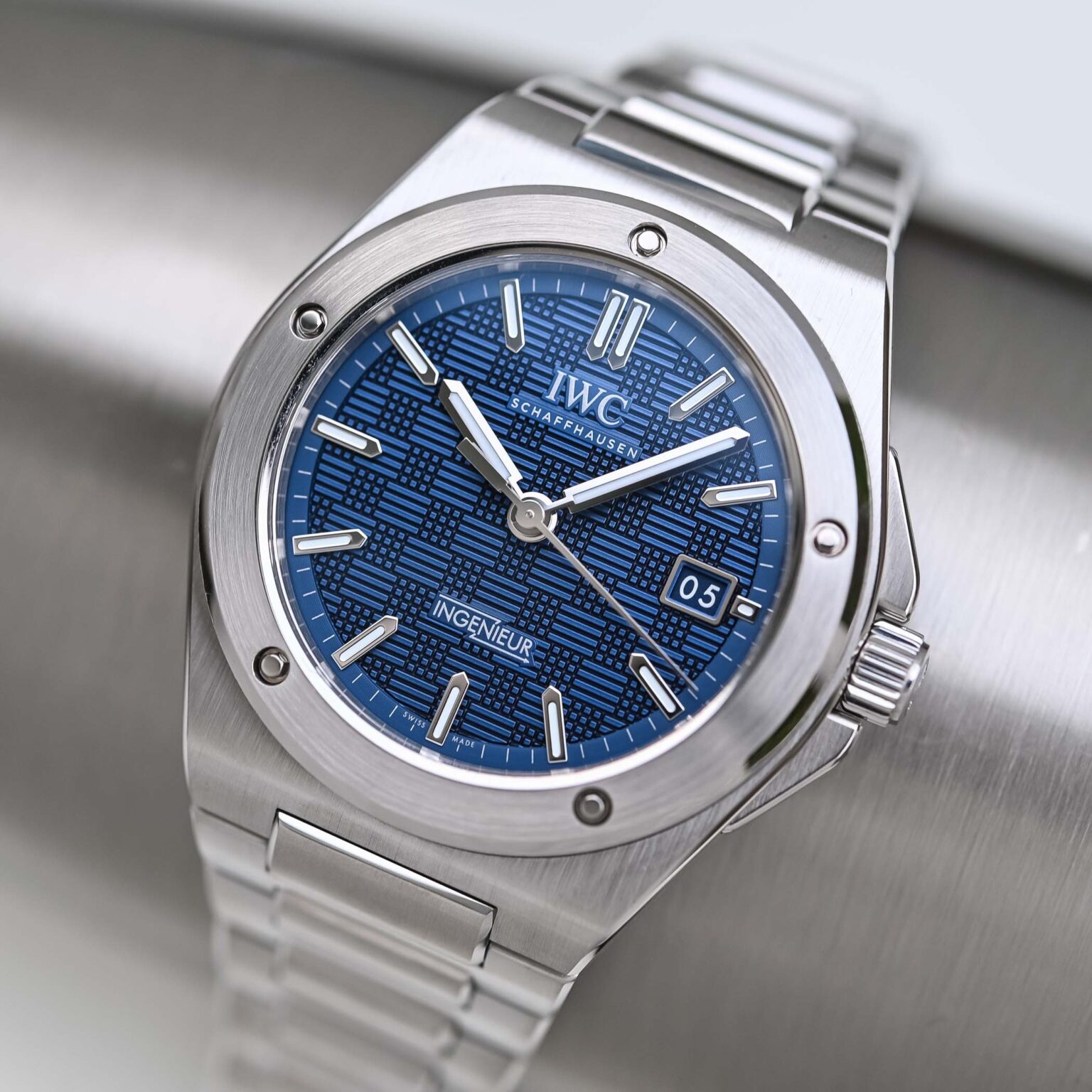 First Look: The IWC Ingenieur Automatic 40 Gets a Classic Blue dial