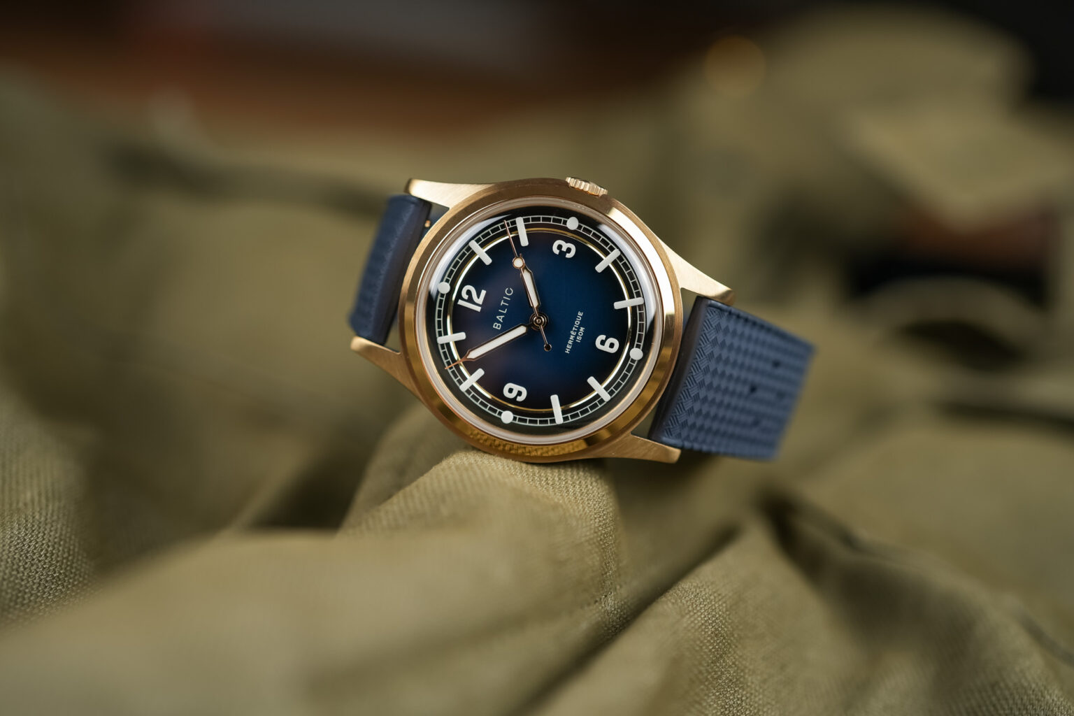 First Look: Warm Bronze Cases for the Baltic Hermétique Tourer