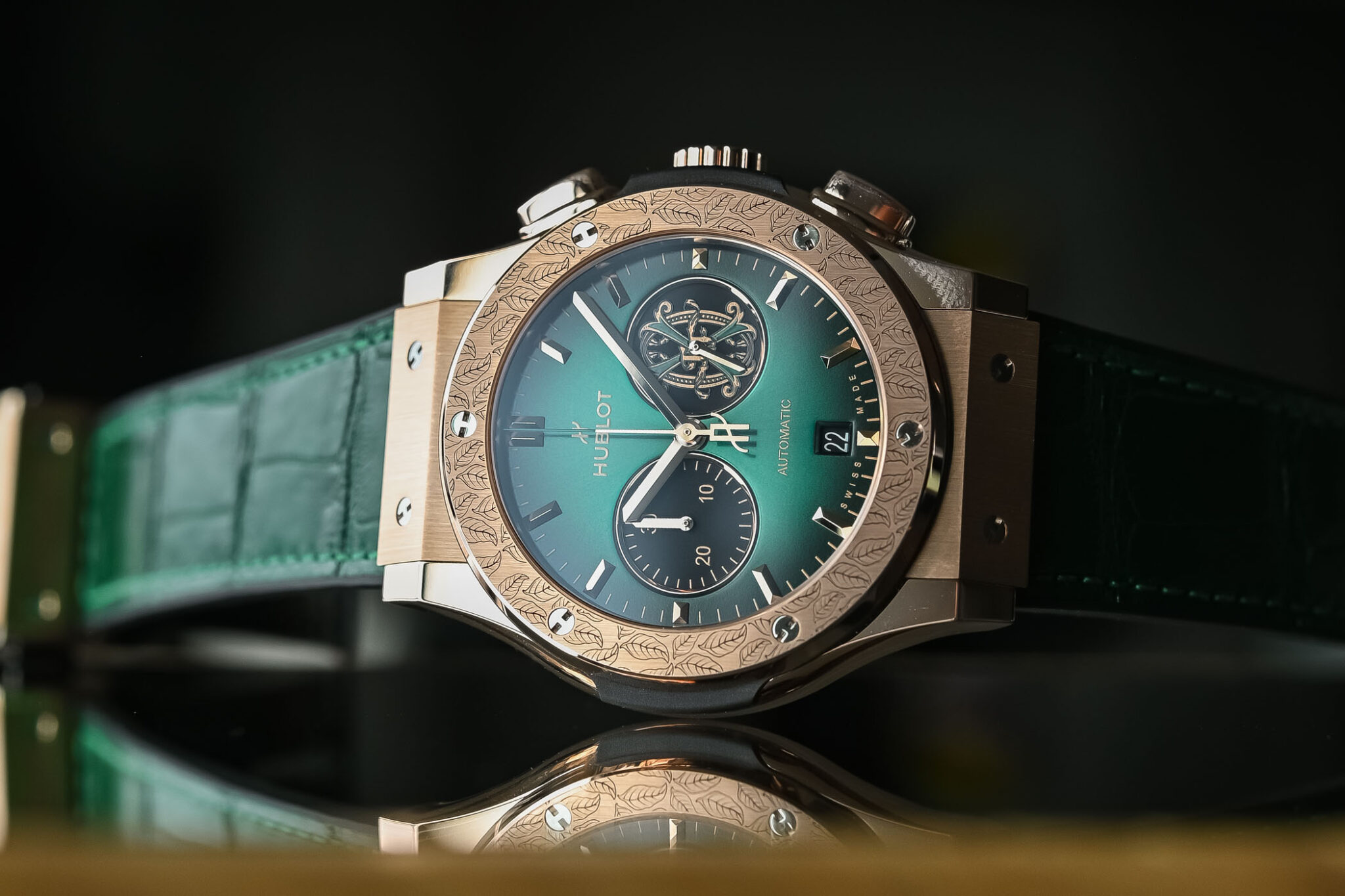 First Look: The Hublot Classic Fusion Chronograph Arturo Fuente King Gold