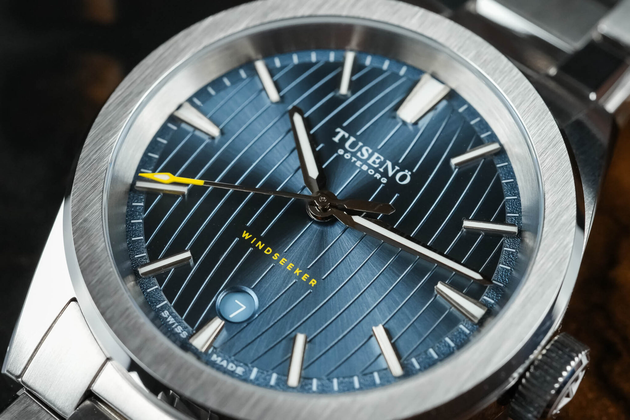 Hands-On: The Tusenö Windseeker, A Serious All-Rounder Watch at a Fair ...