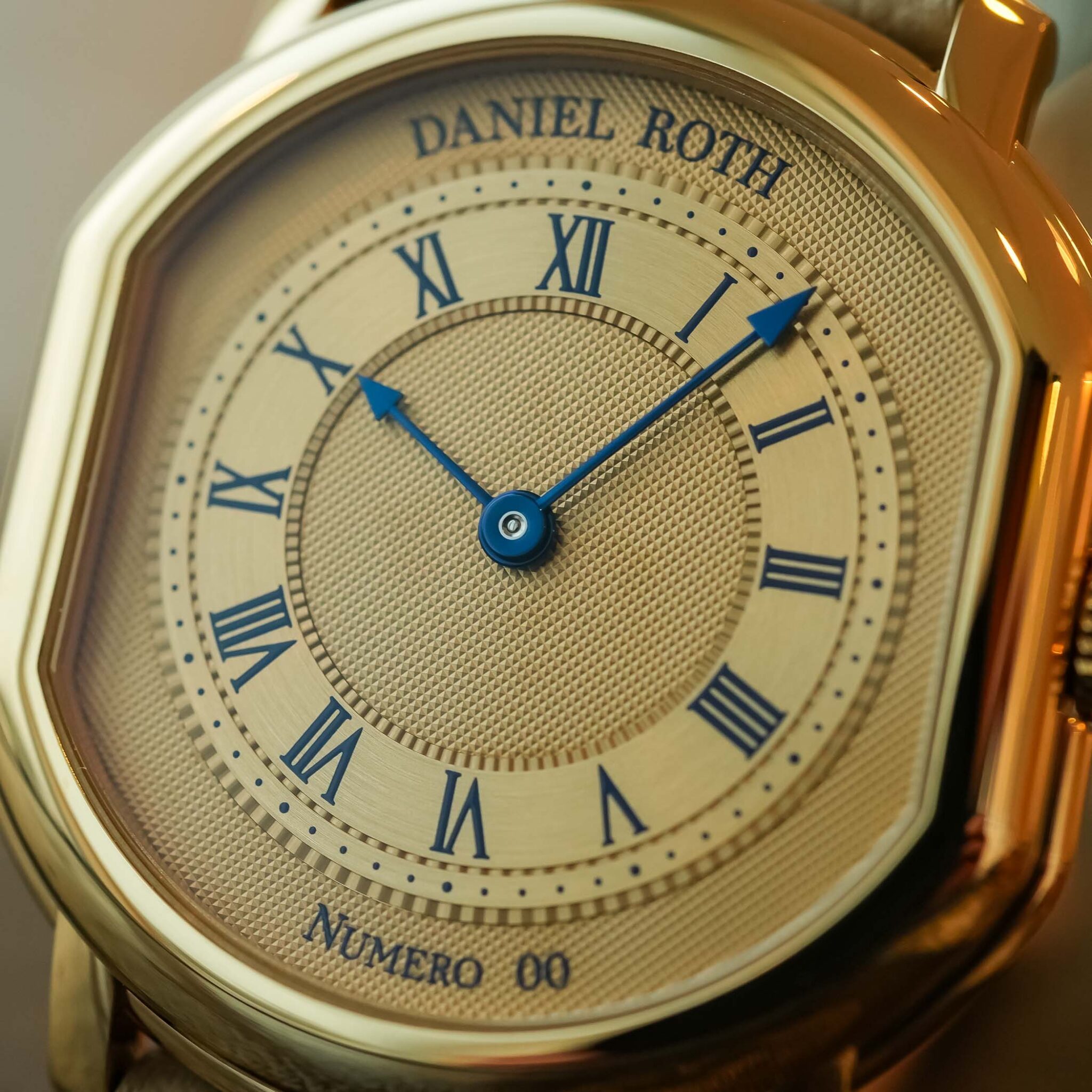 First Look: The New Daniel Roth Extra Plat Souscription