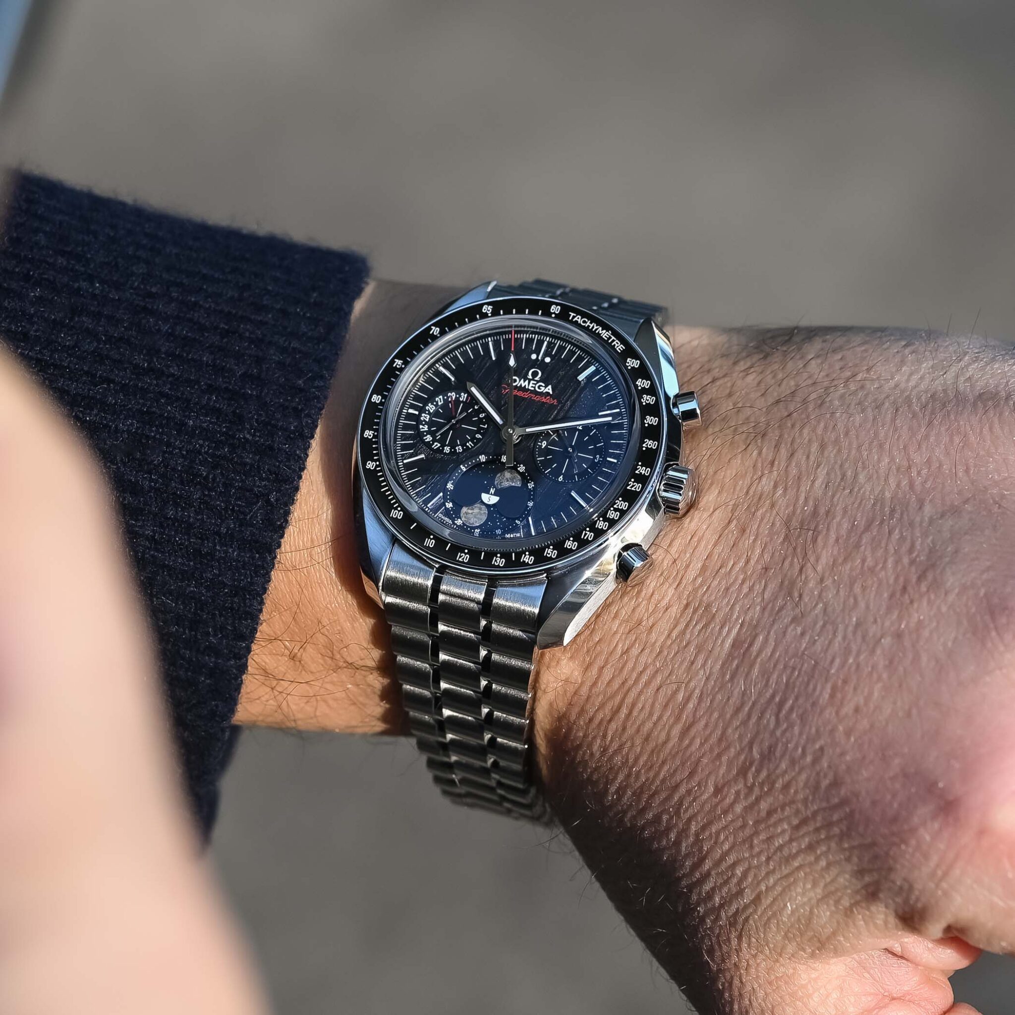 Hands-On: Impressions about the Omega Speedmaster Moonphase Meteorite