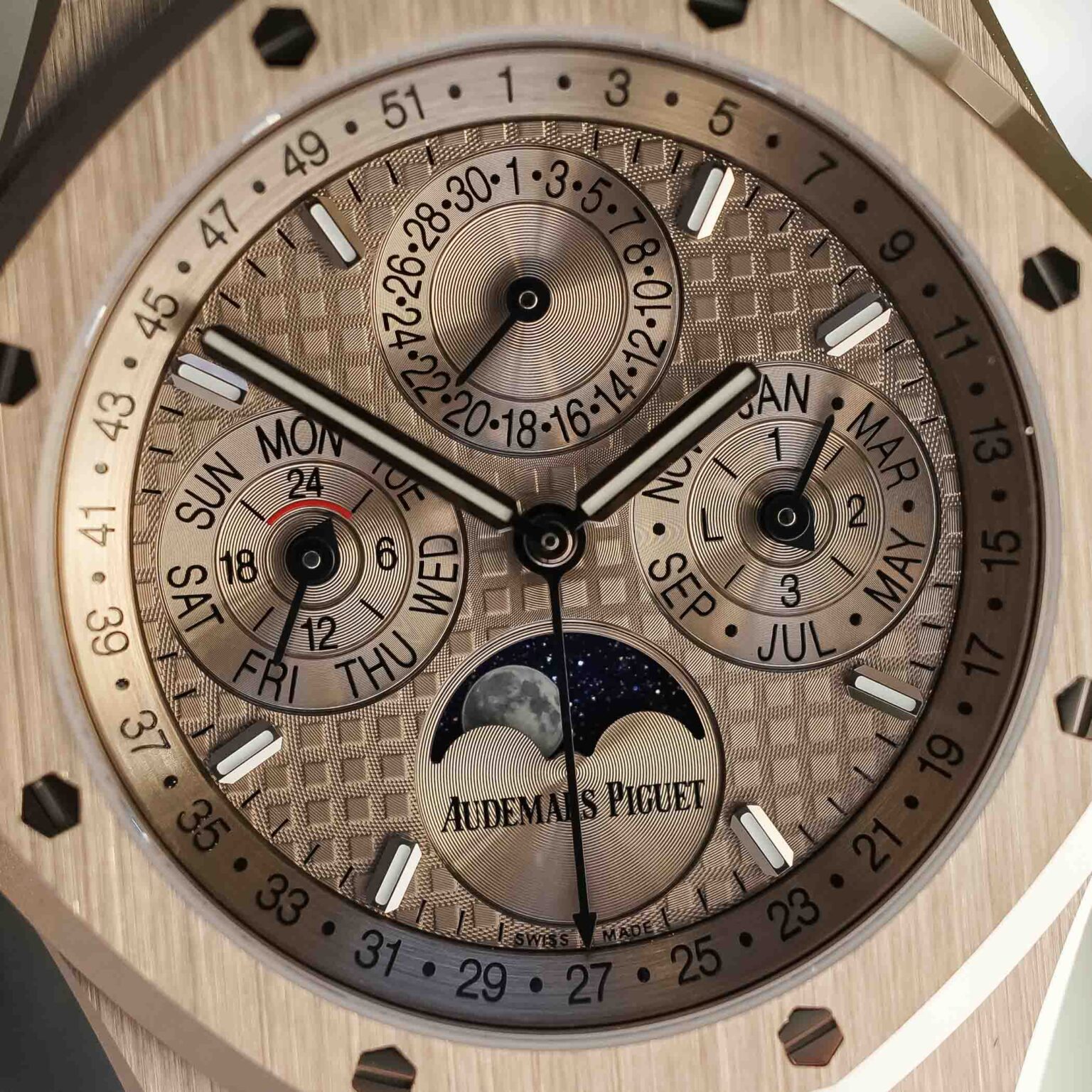 First Look: The New-Gen AP Royal Oak Perpetual Calendar Selfwinding ...