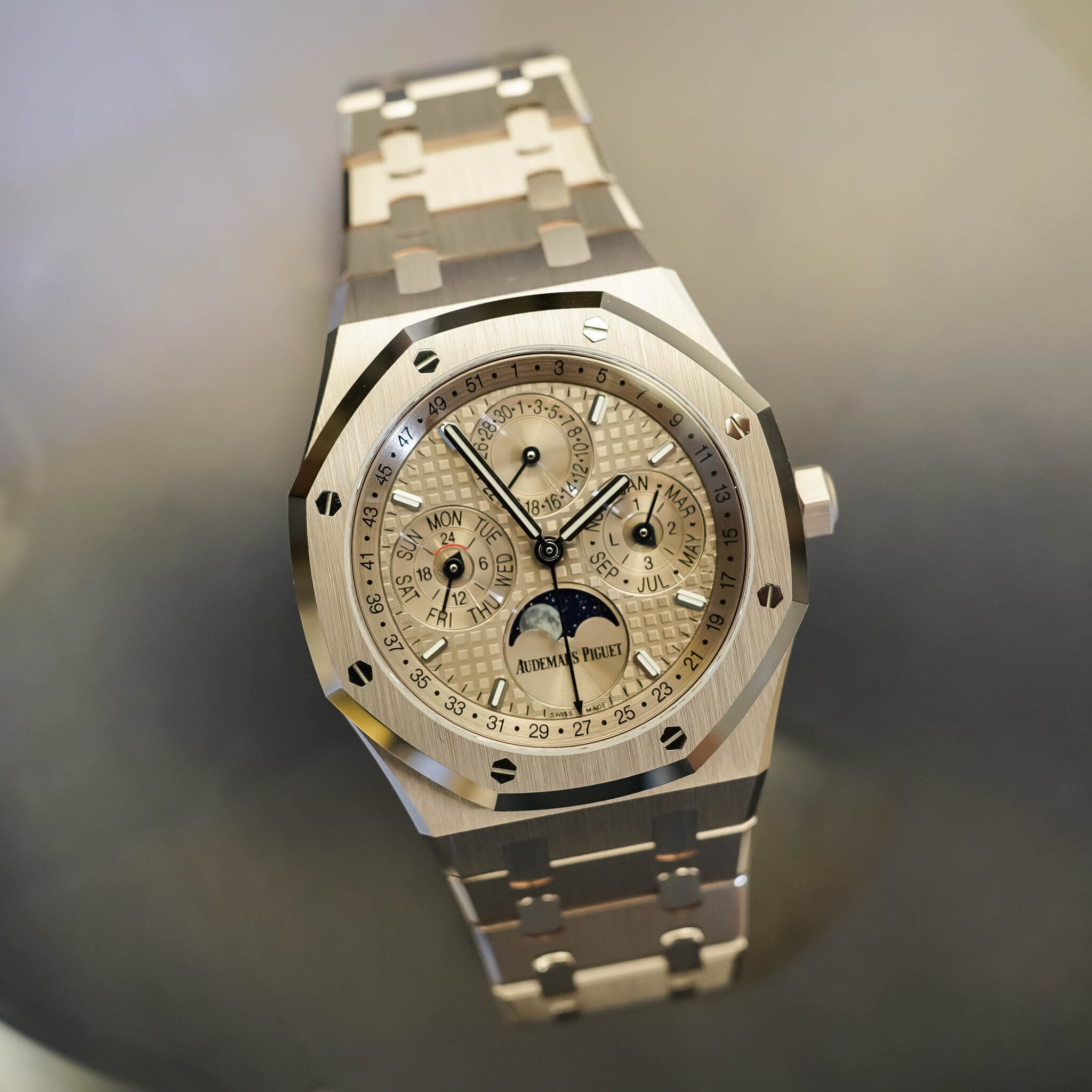 First Look: The New-Gen AP Royal Oak Perpetual Calendar Selfwinding ...