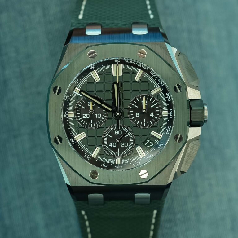 First Look: A New Three-Toned Version of the Audemars Piguet ROO ...