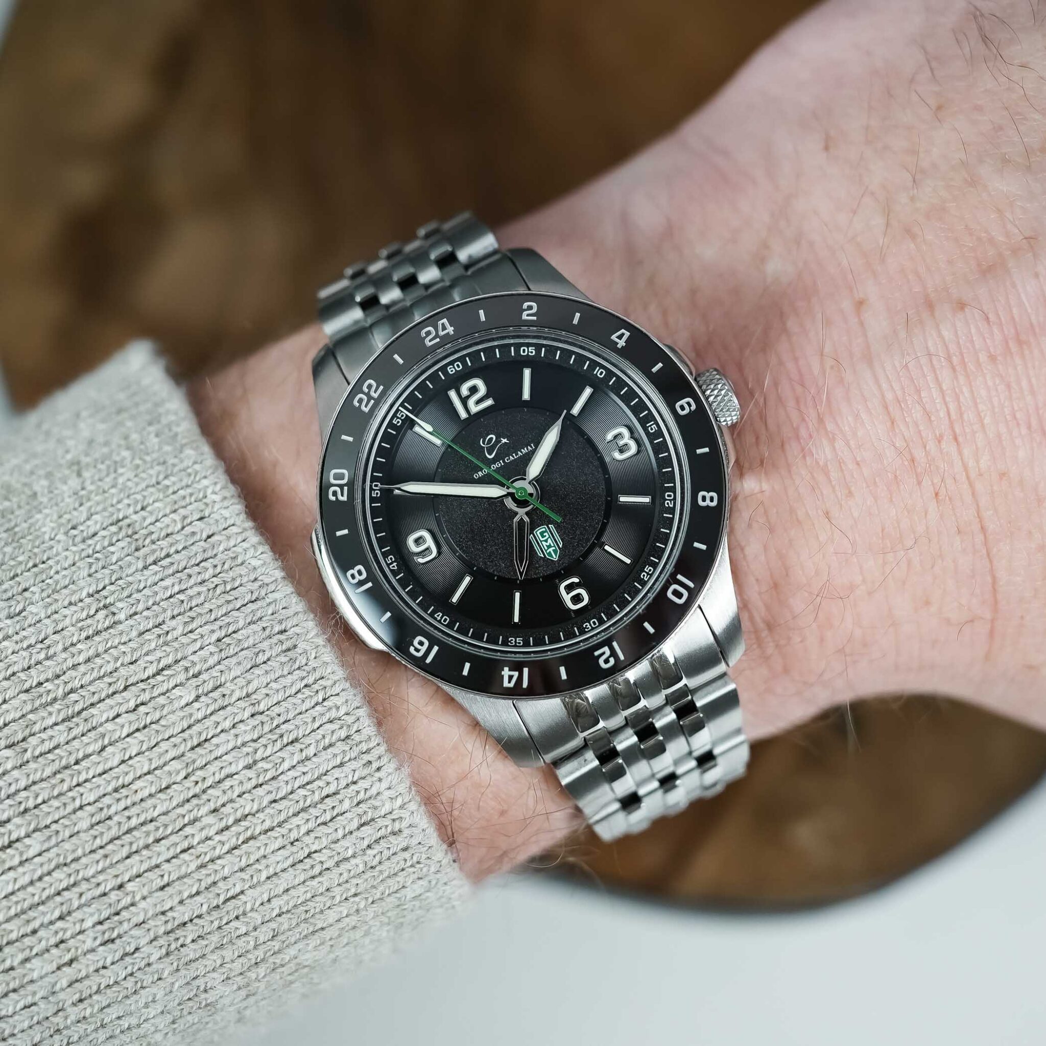 Hands-On: The Stylish Orologi Calamai GMT Automatico, Coming from Italy