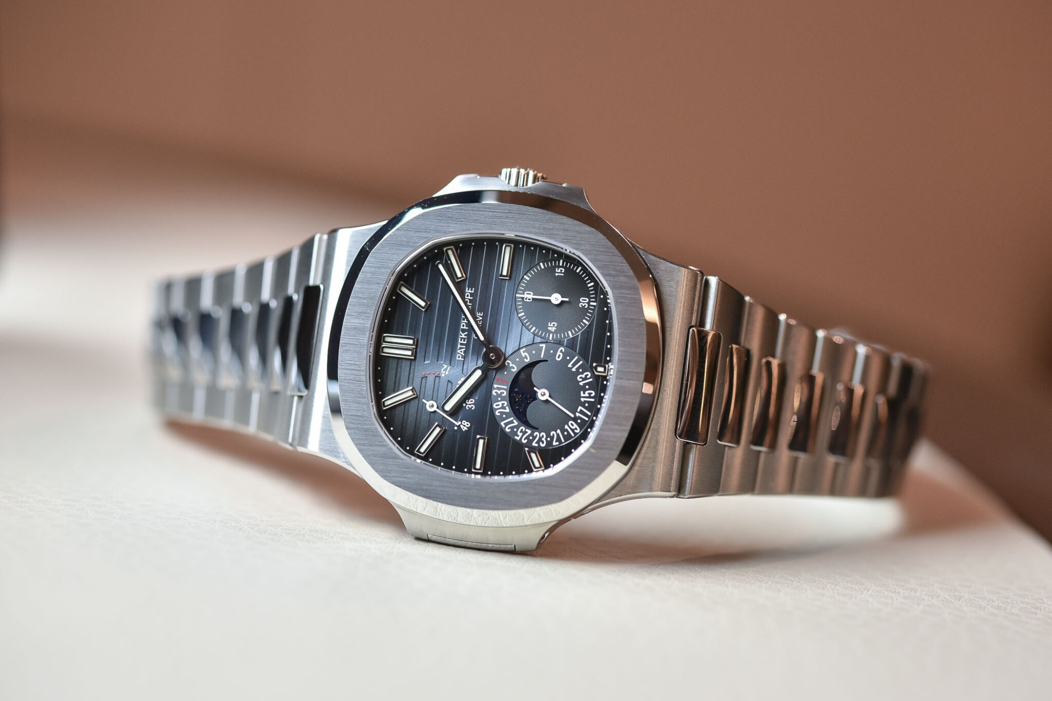 Just Because: Patek Philippe Discontinues the Nautilus Moonphase 5712A ...