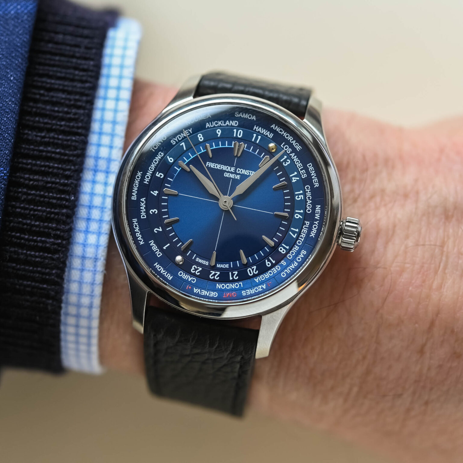 First Look: The Cleaner, Smaller 40mm Frederique Constant Worldtimer ...