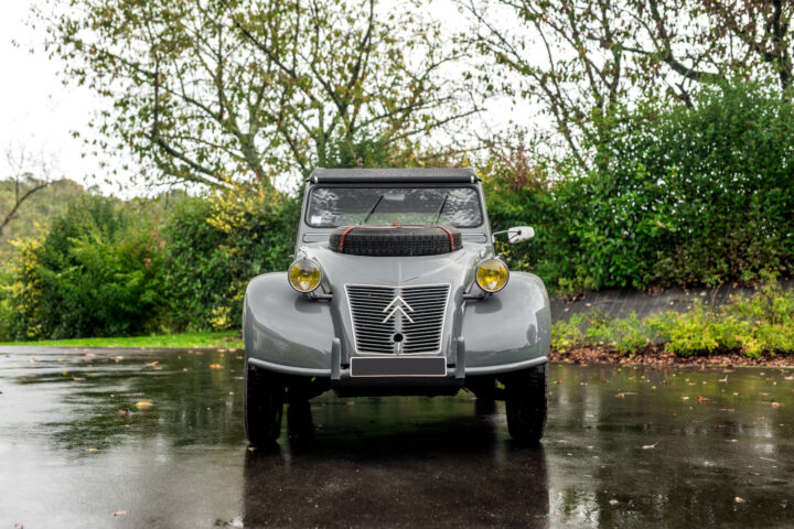 The Petrolhead Corner: The Insanely Cool Citroën 2CV 4x4 Sahara