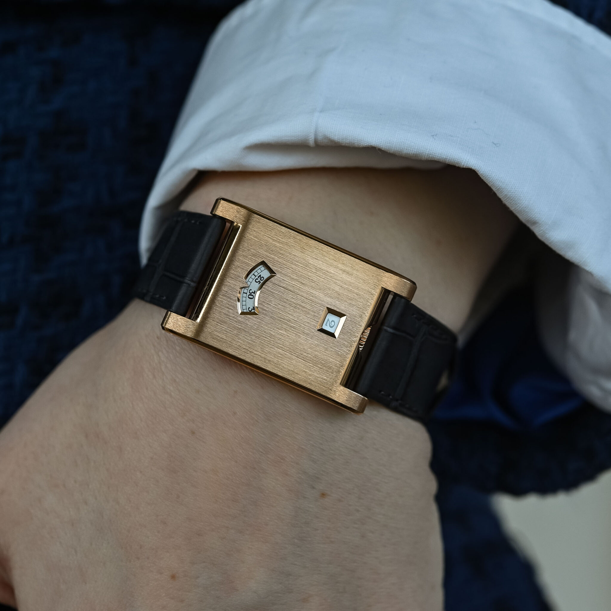 First Look: The Cartier Tank à Guichets Watch is Back in 2025