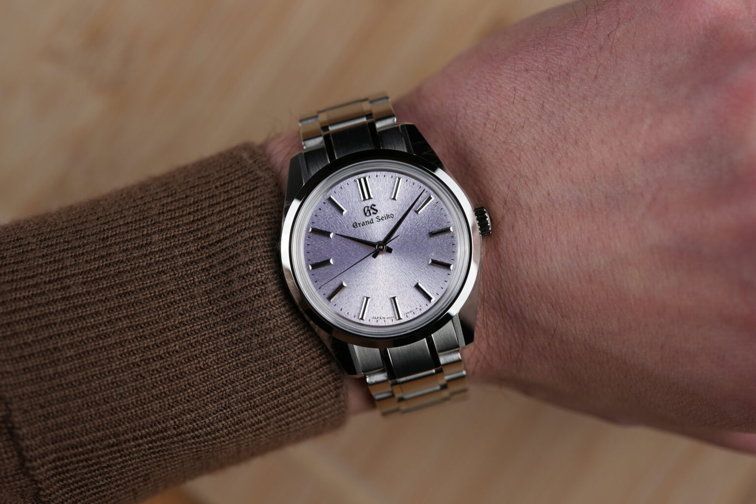 First Look: The Purple Dial Of The Grand Seiko 44GS SBGW323