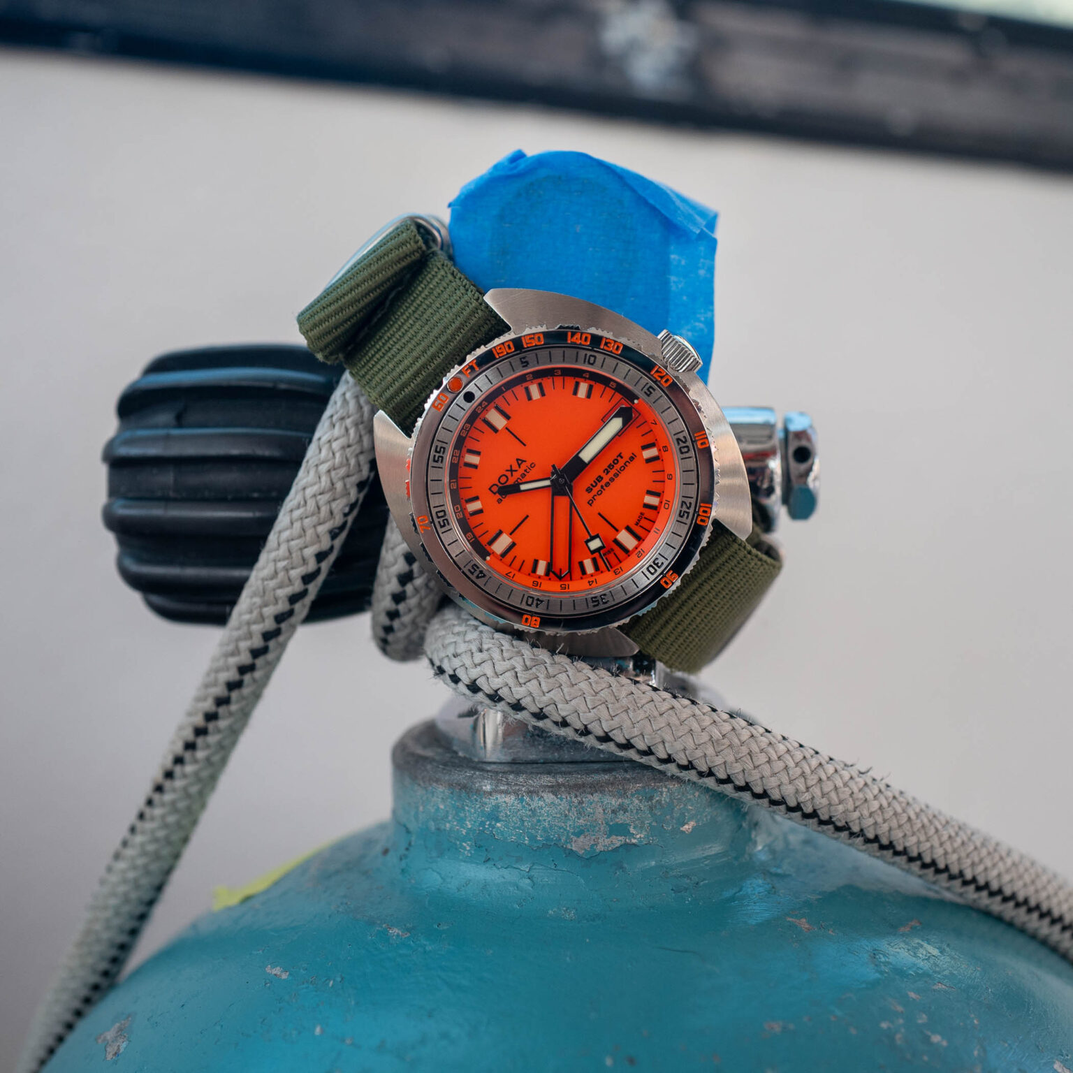 First Look: Diving with The All-New Doxa SUB 250T GMT (Incl. Video)
