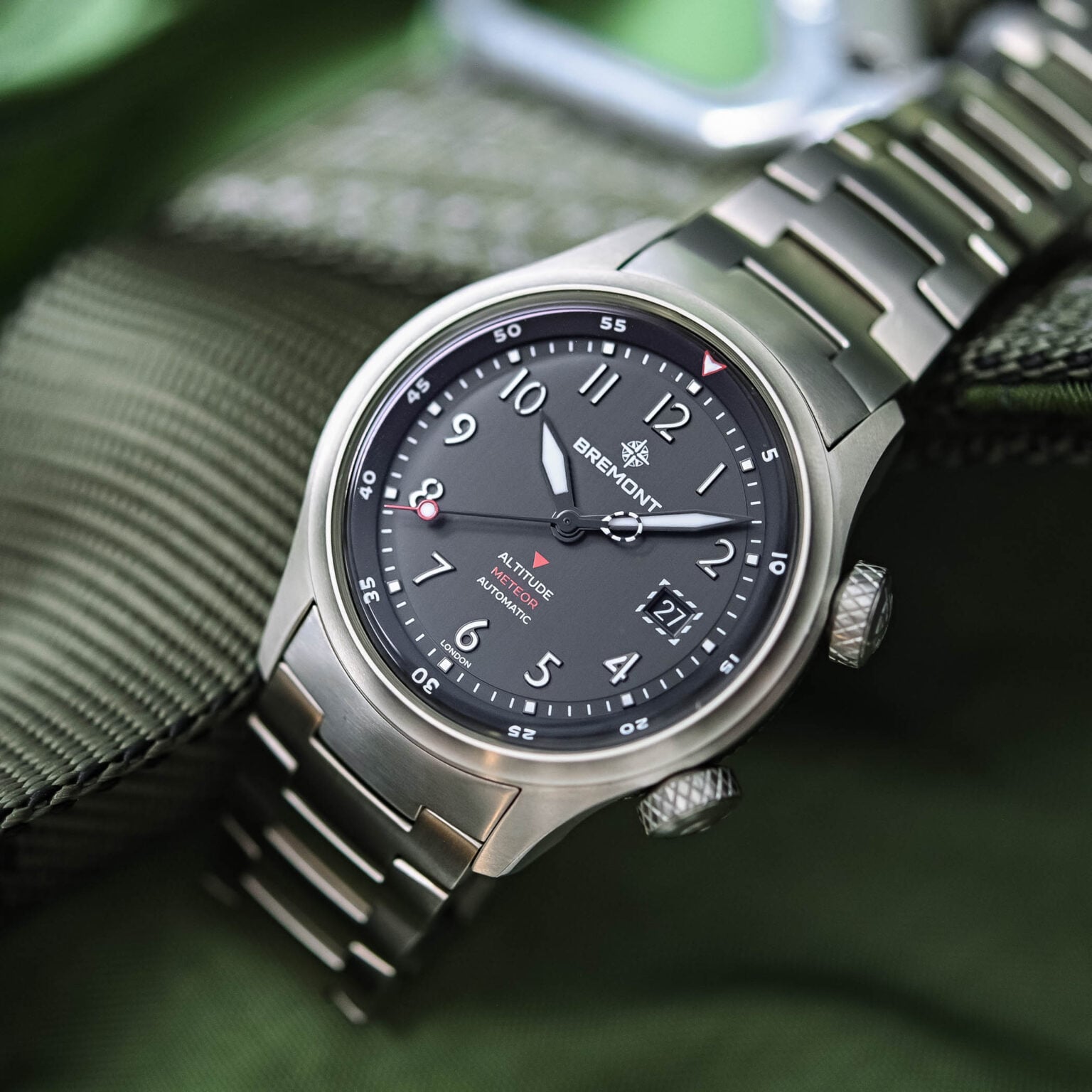 Hands-On: The Bremont Altitude MB Meteor, The Comback of the Trip-Tick Case