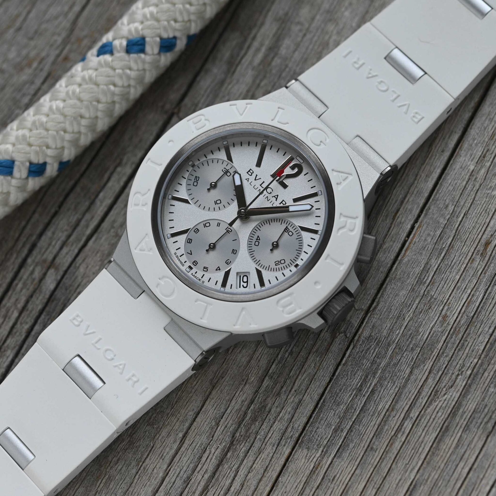 First Look: The Summer 2025 Bulgari Aluminium Chronographs in White and in Blue