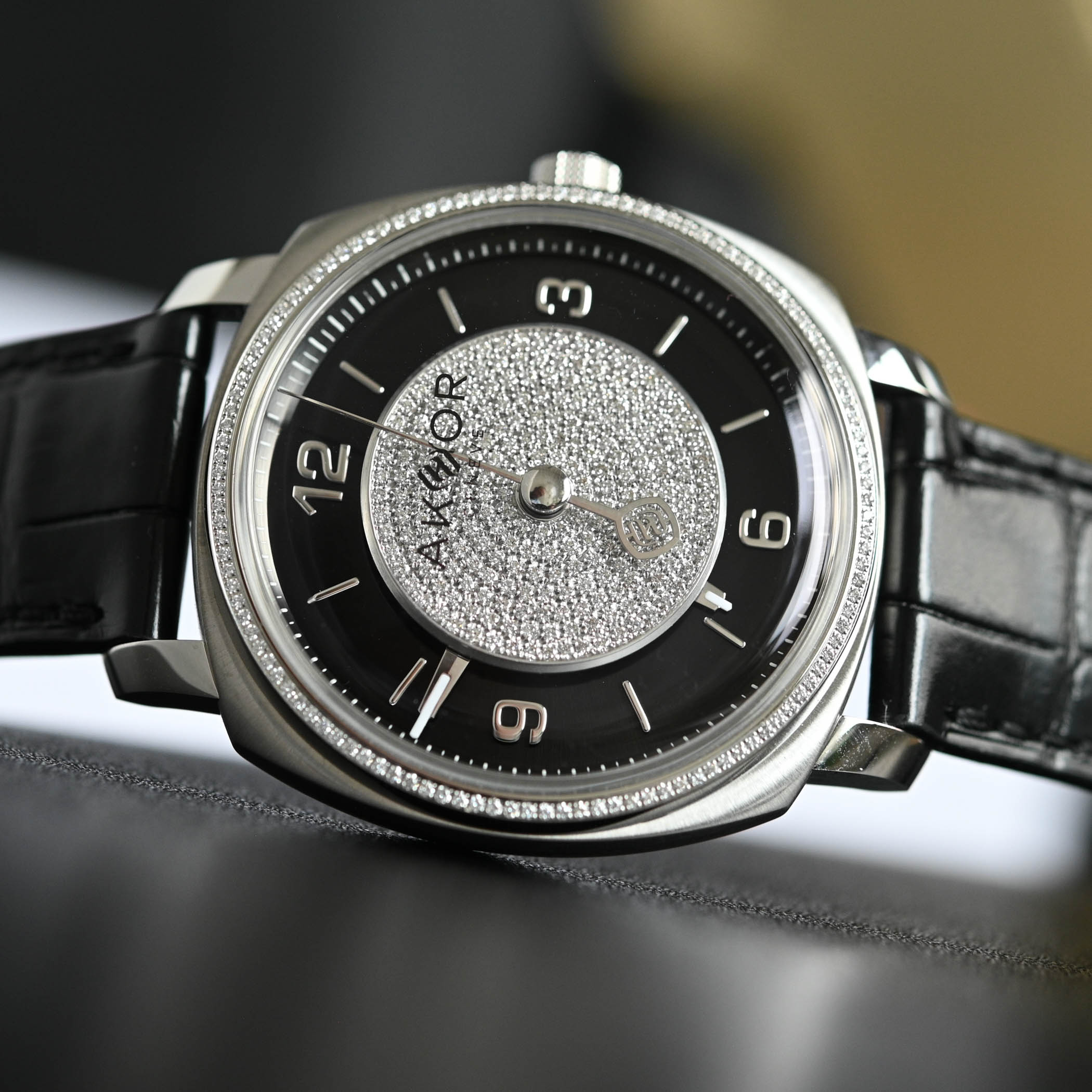 First Look: New Indie Brand Akhor, And The Inaugural "Le temps en ...