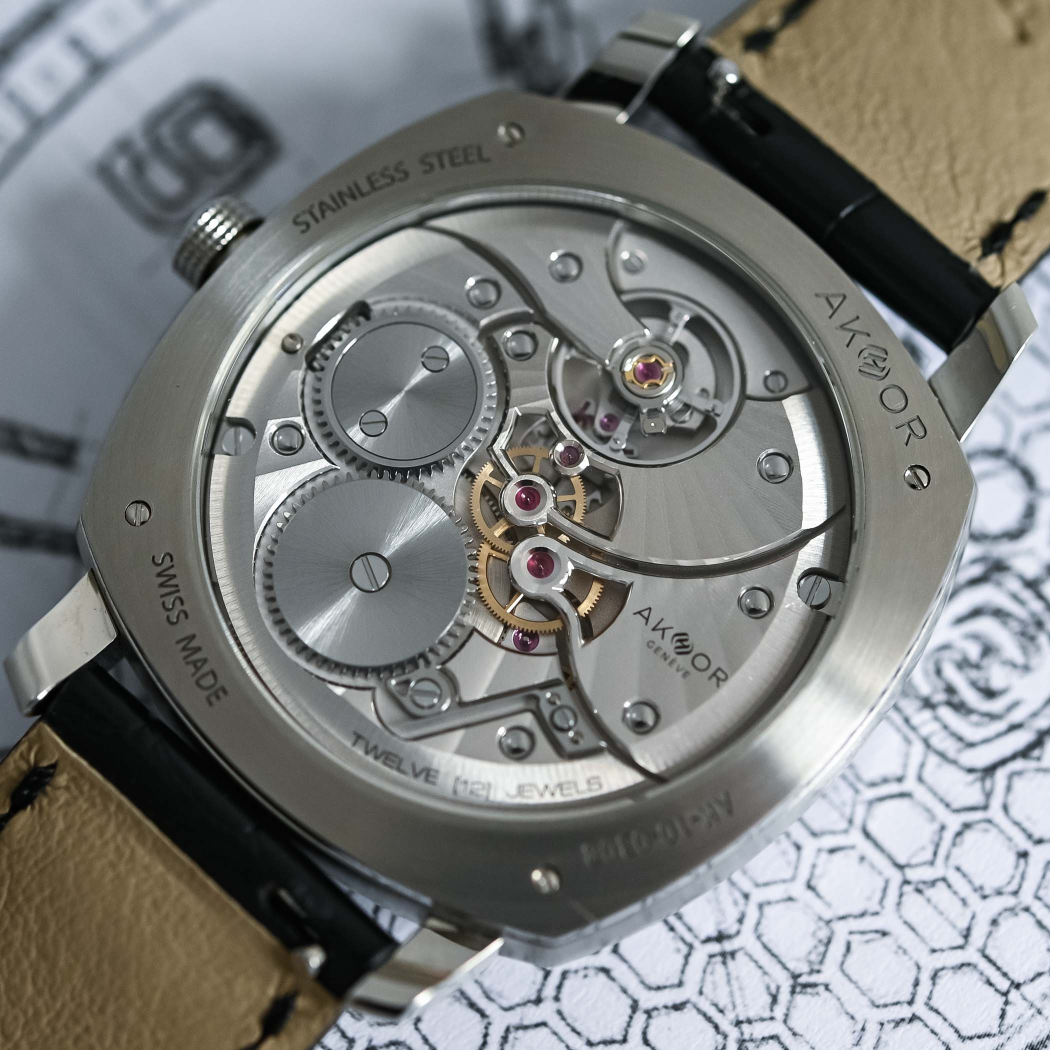 First Look: New Indie Brand Akhor, And The Inaugural "Le temps en ...