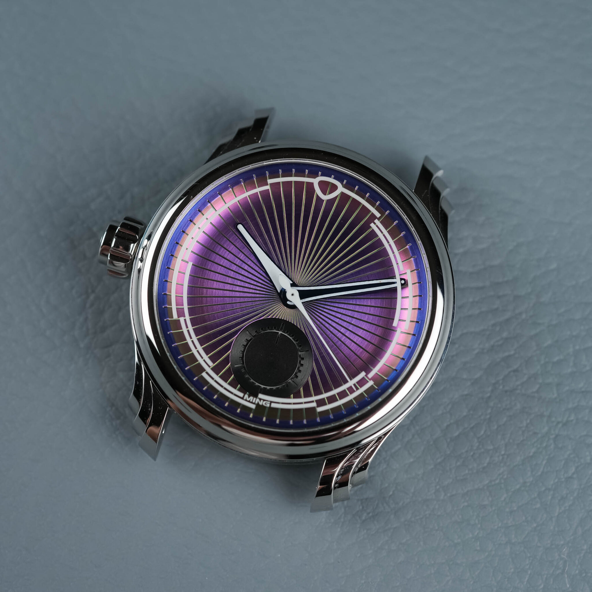 First Look: The Ming 57.04 Iris, A Destro Monopusher Chronograph ...